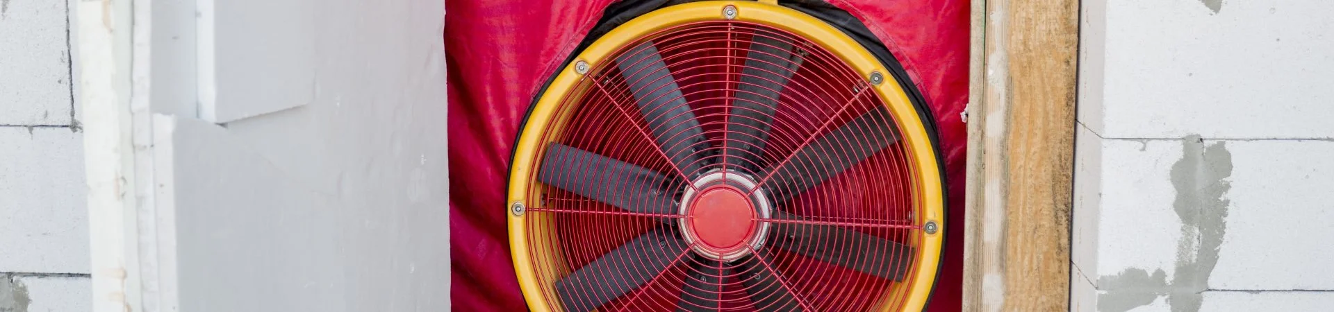 BlowerDoor-Test: So luftdicht ist die Konstruktion | SIGA